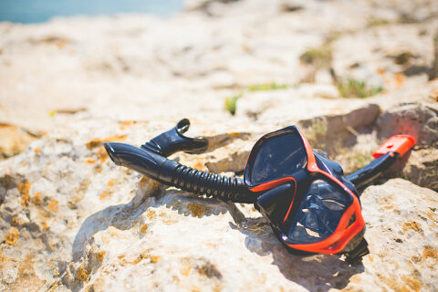 What is a dry snorkel and how does it work? | OutsiderView